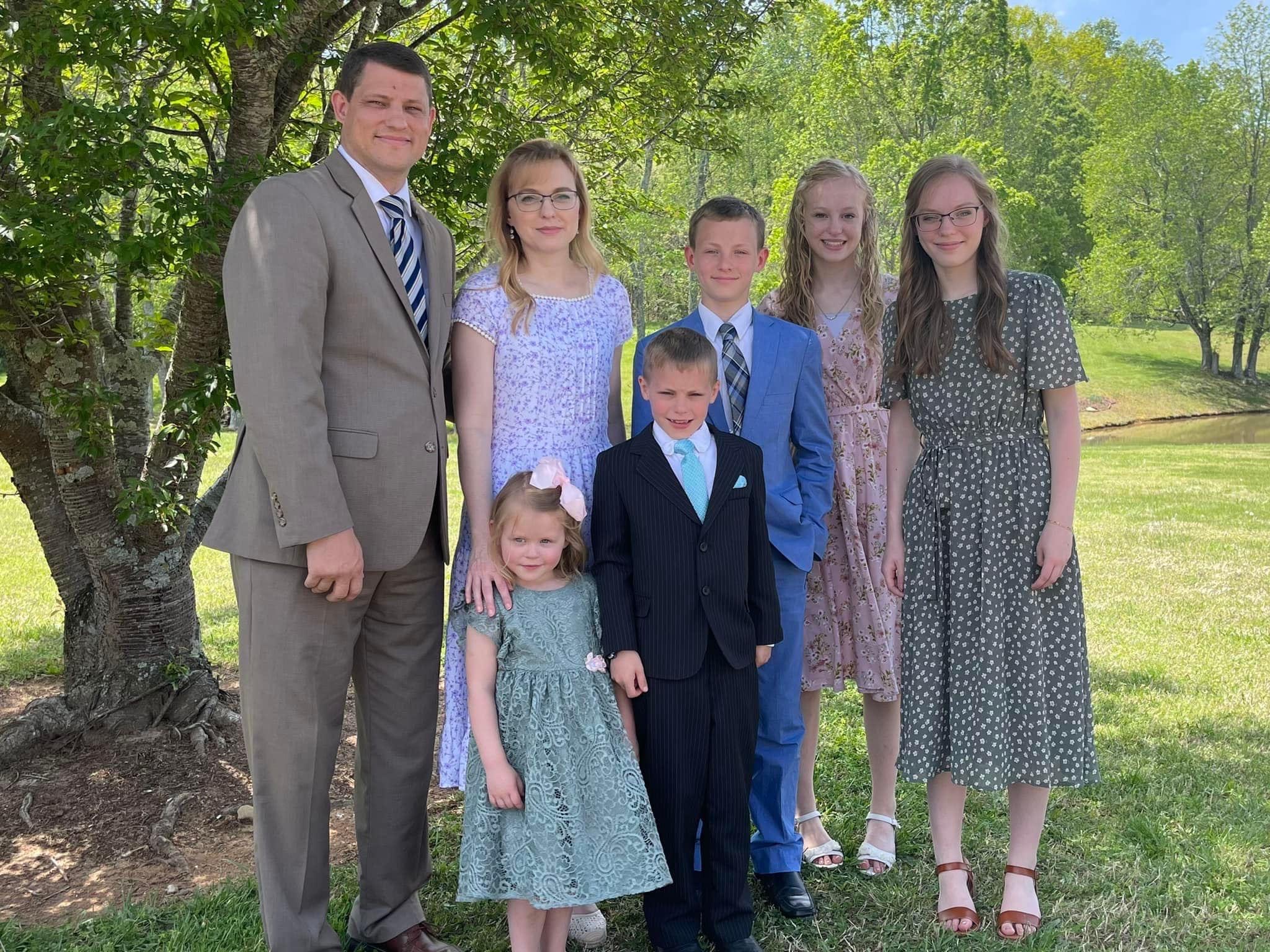 Jeremy and Esther Lockhart — World Wide New Testament Baptist ...